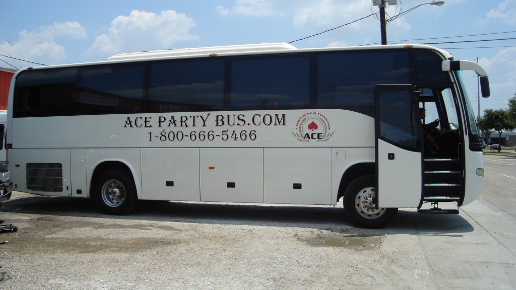 Ace Limousine & Charter Bus | DSC03397
